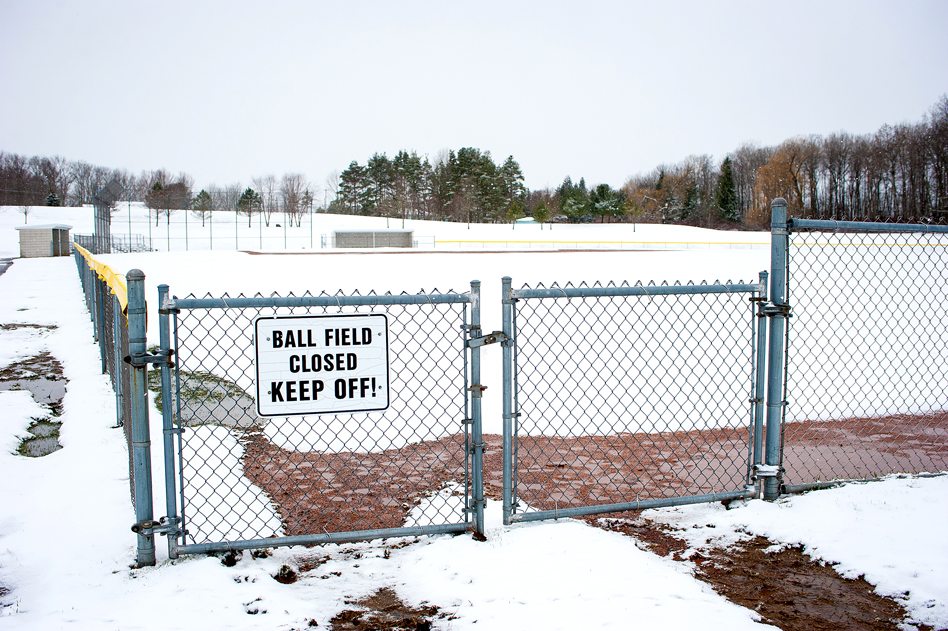 Snow, Unseasonably Cold Temperatures Wreaking Havoc On Area Schedules ...